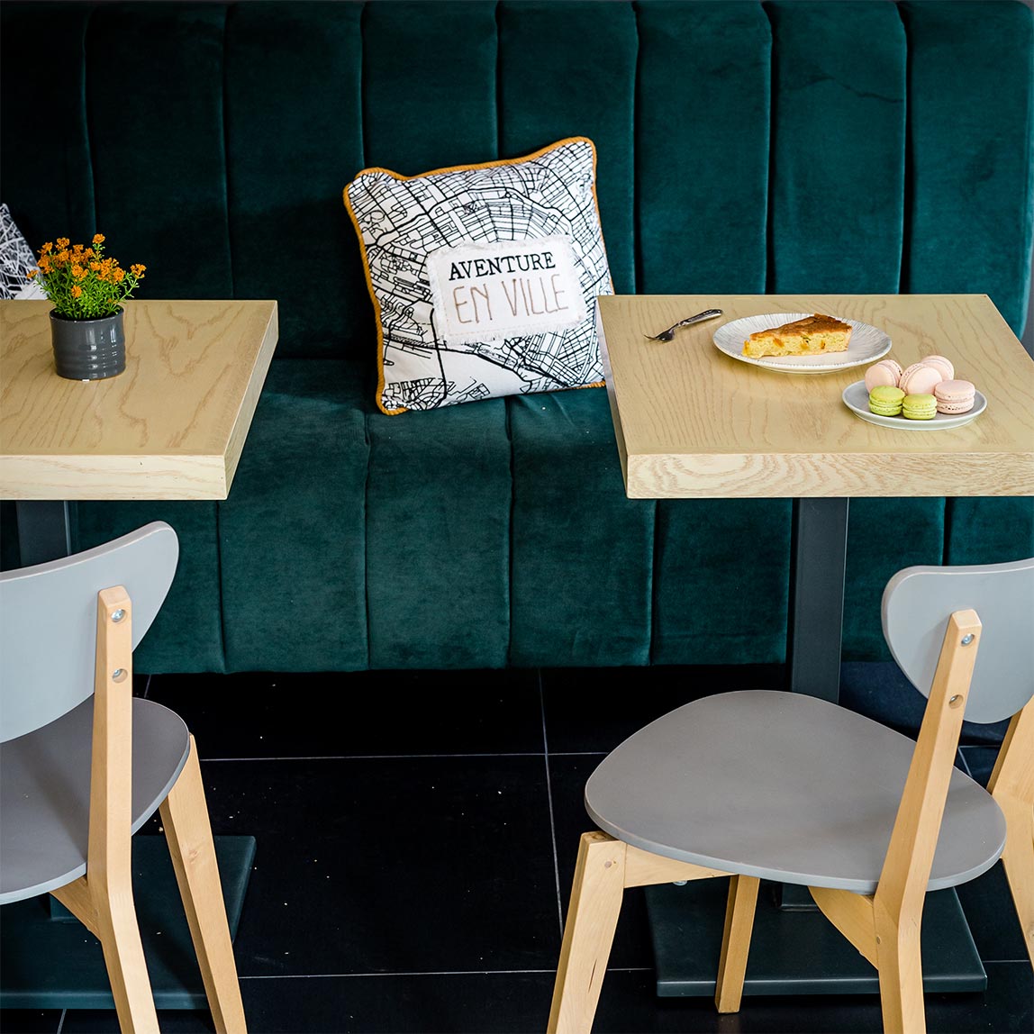 За нас - LAVENE